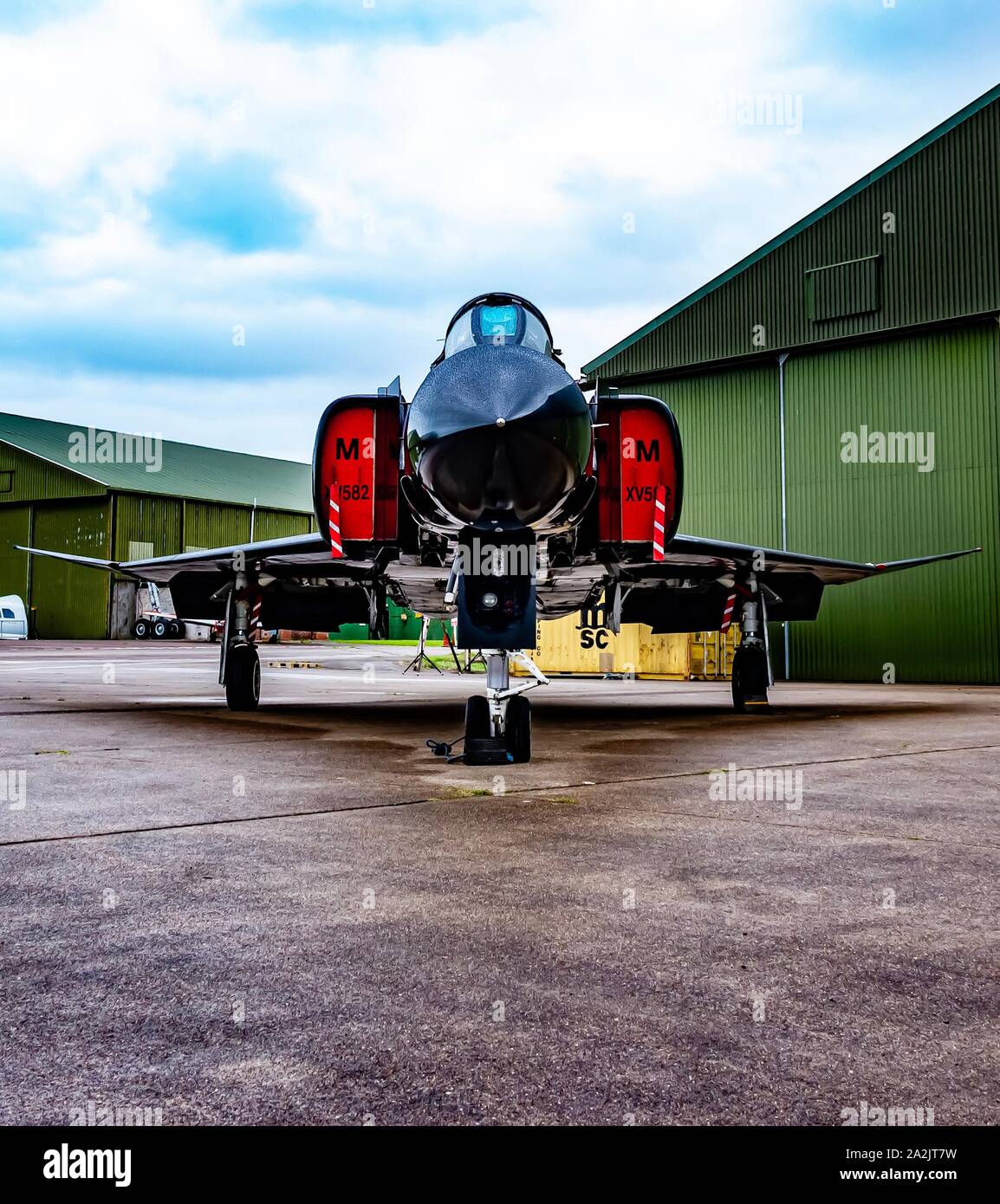 Mcdonnell douglas f4 fg1 phantom hi-res stock photography and images ...