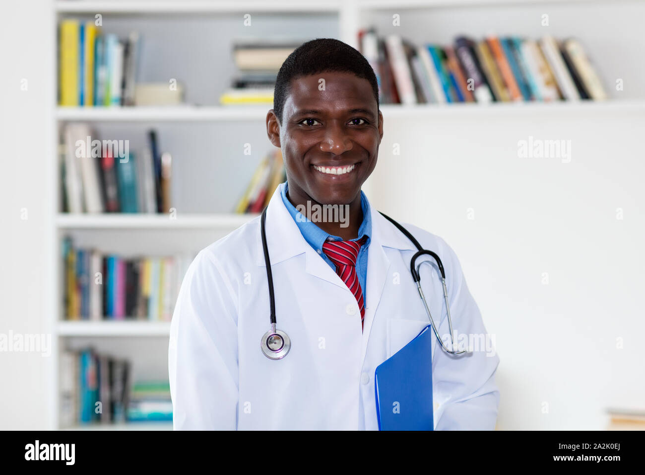African american male doctor hi-res stock photography and images - Alamy