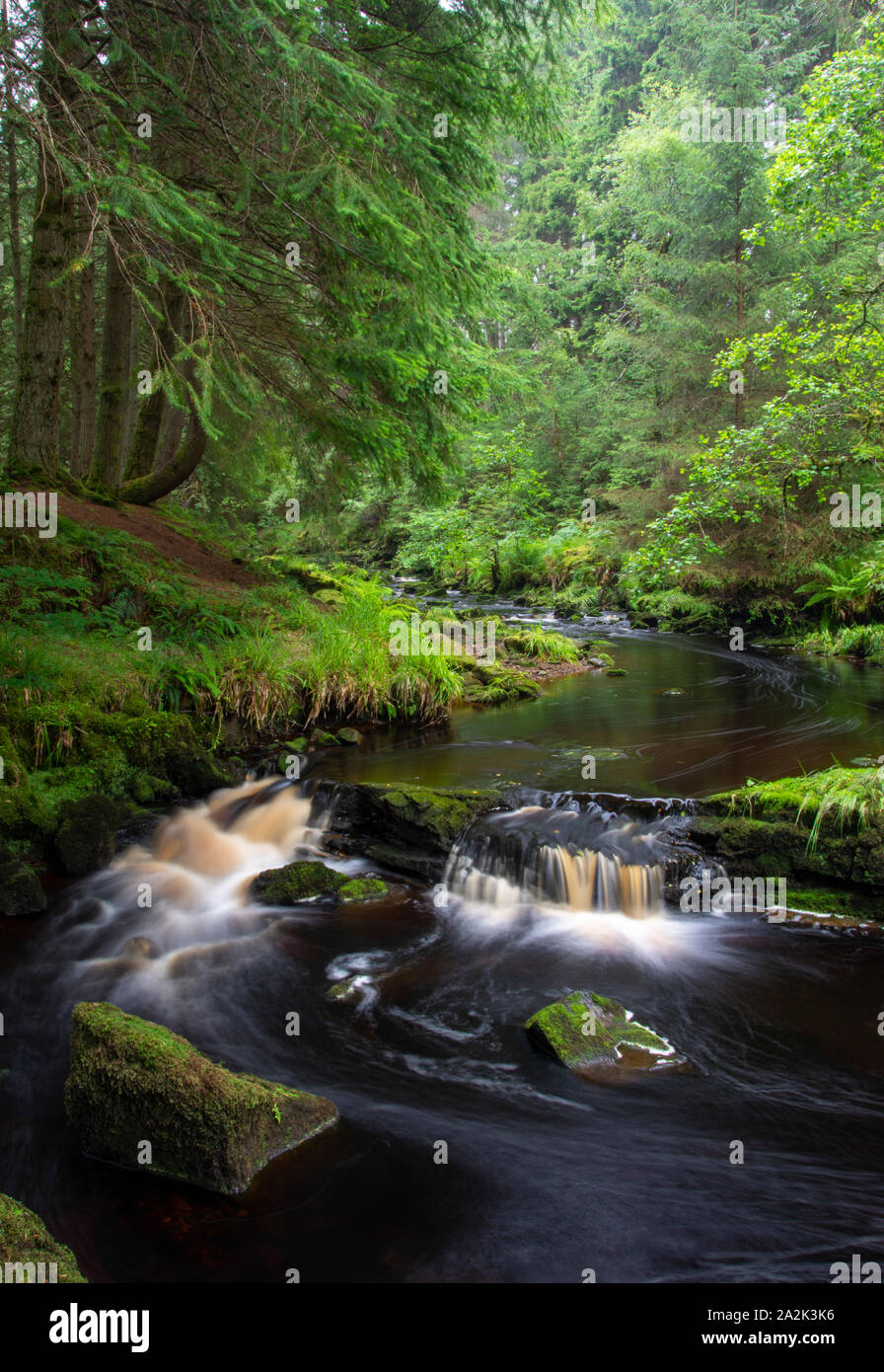 Black linn waterfall hi-res stock photography and images - Alamy