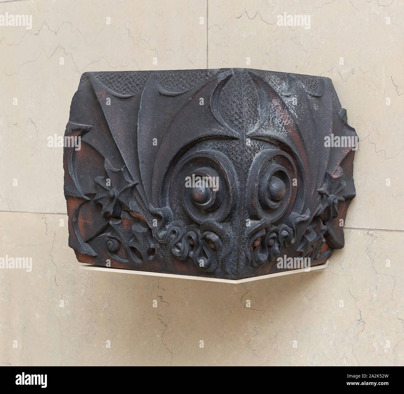 Stringcourse hi-res stock photography and images - Alamy