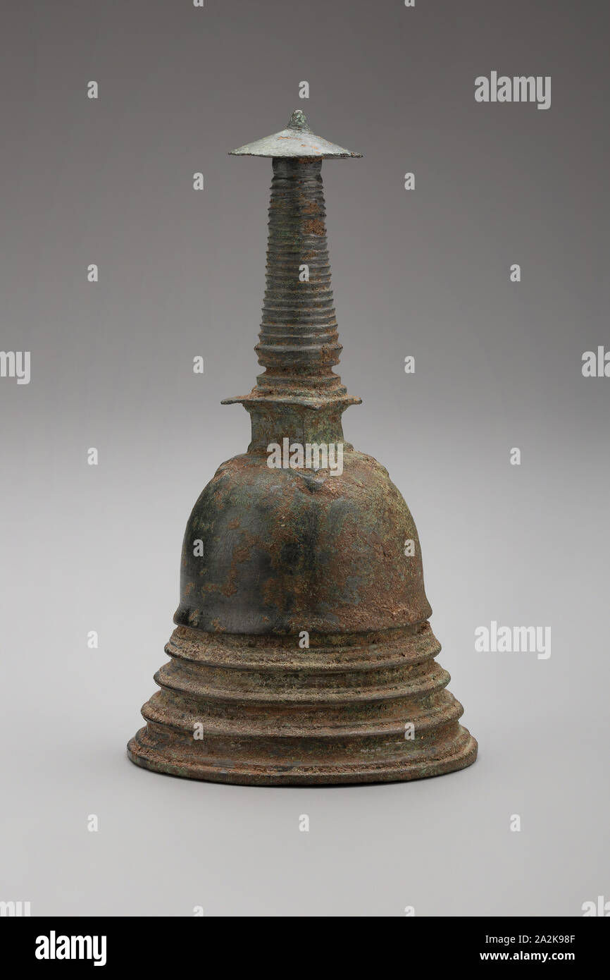 Stupa reliquary hi-res stock photography and images - Alamy
