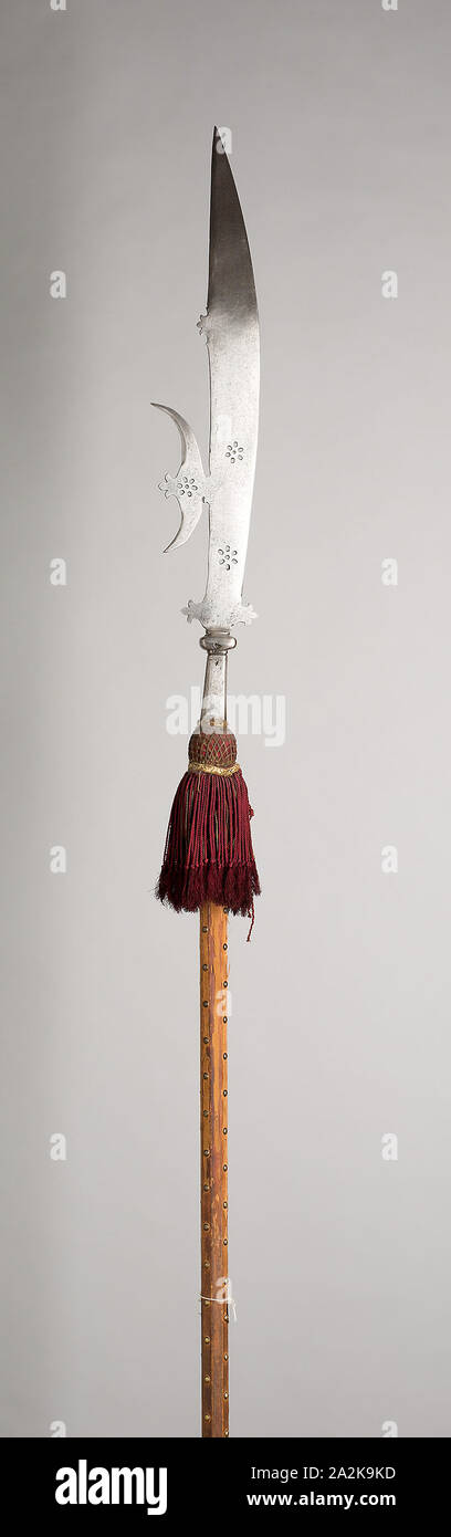 Ceremonial glaive hi-res stock photography and images - Alamy