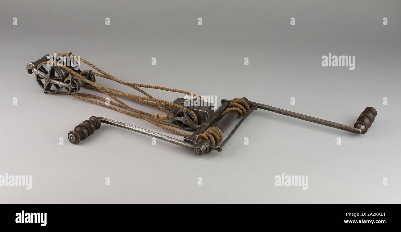 Crossbow 15th century france hi-res stock photography and images - Alamy