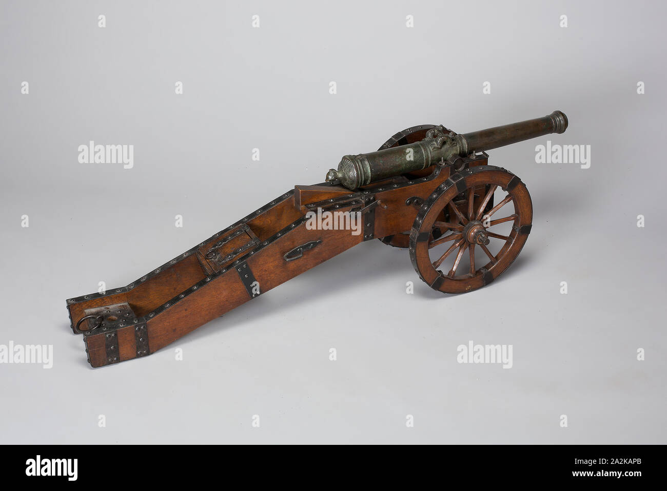 German 24 cm cannon hi-res stock photography and images - Alamy