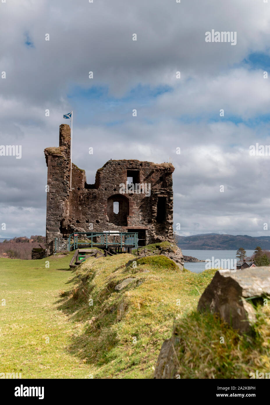 East loch tarbert hi-res stock photography and images - Alamy
