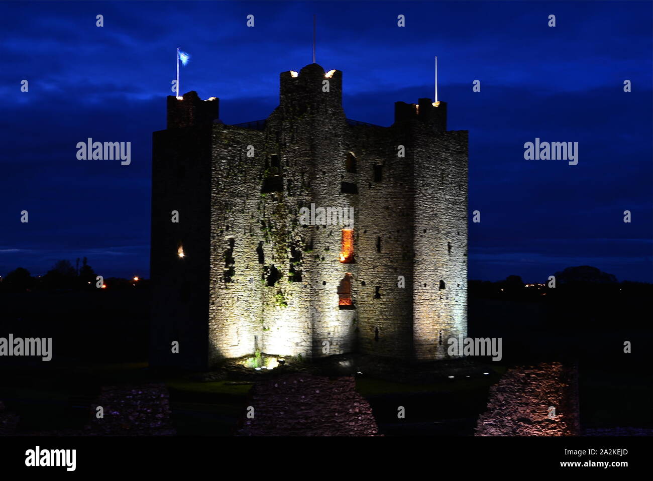 Trim castle hi-res stock photography and images - Alamy