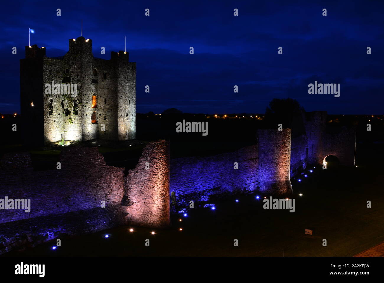 Trim castle hi-res stock photography and images - Alamy