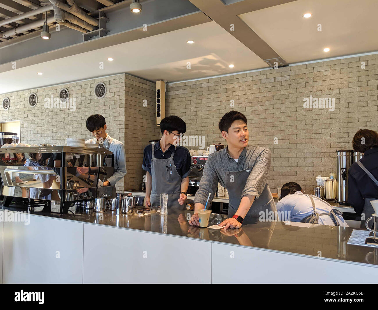 SEPT. 19, 2019-SEOUL, SOUTH KOREA : Handsome Korean bartender wearing ...