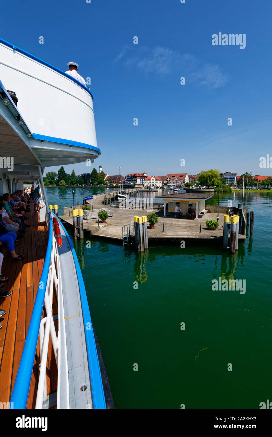 Shipping pier in Langenargen on Lake Constance, Bodensee District ...