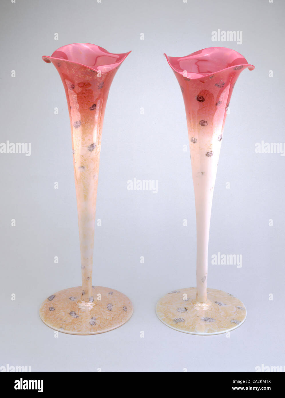 Agata vases hi-res stock photography and images - Alamy