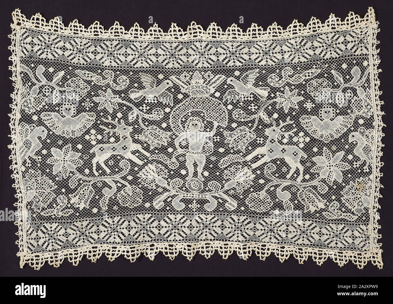 Linen knotted netting hi-res stock photography and images - Alamy