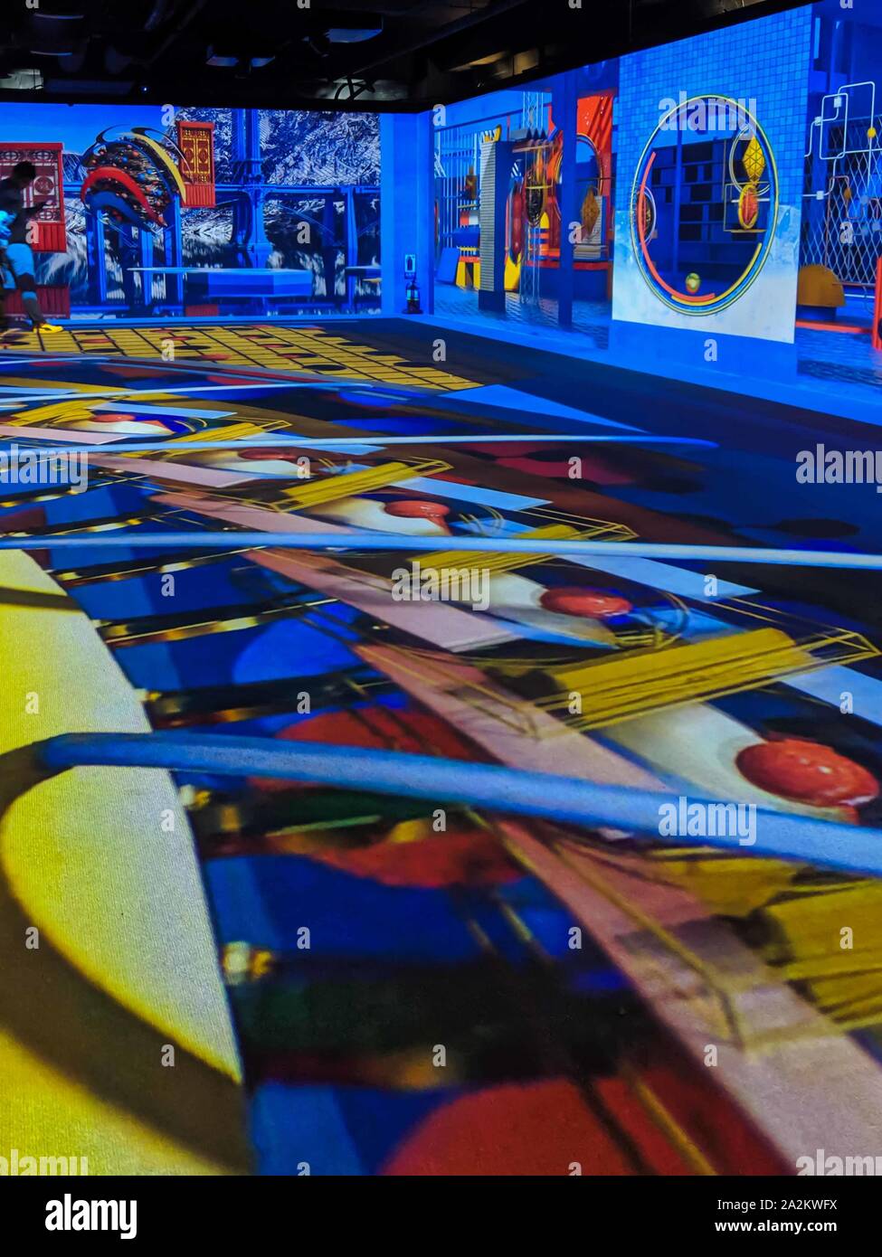 3D wall art that projected to the entire room Stock Photo - Alamy