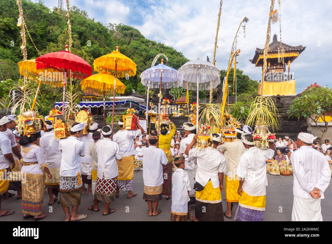 Balinese monk hi-res stock photography and images - Alamy