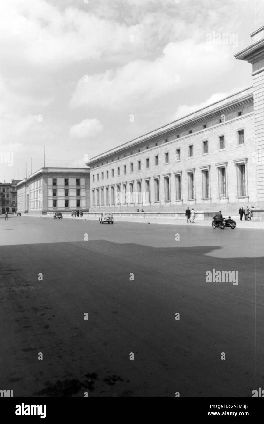 Reichskanzlei exterior hi-res stock photography and images - Alamy