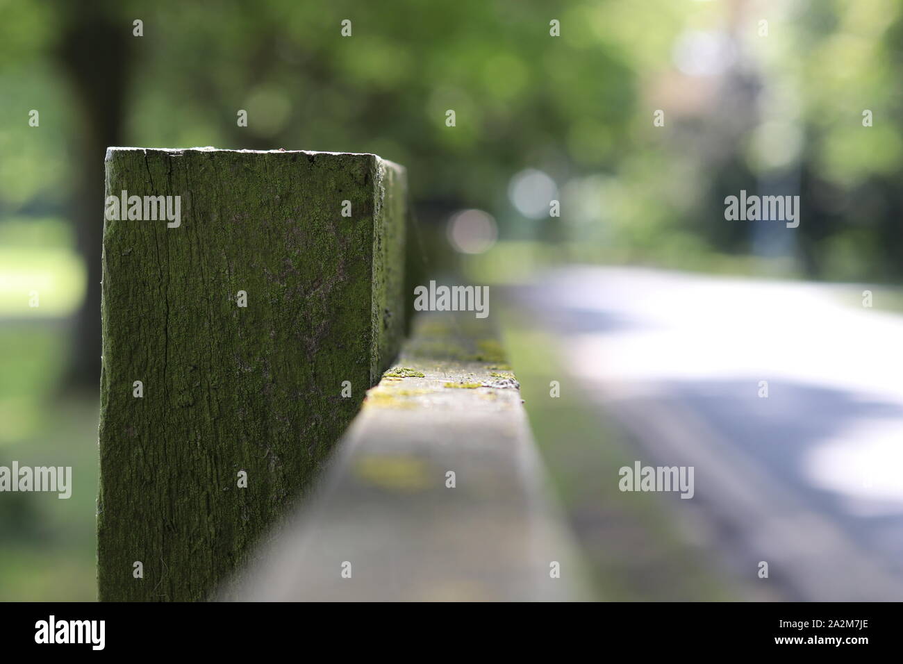 Wooden rail fences hi-res stock photography and images - Alamy