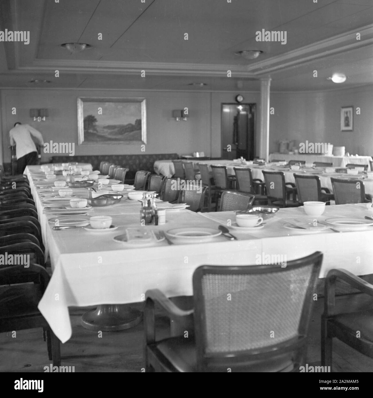 Wardroom hi-res stock photography and images - Alamy