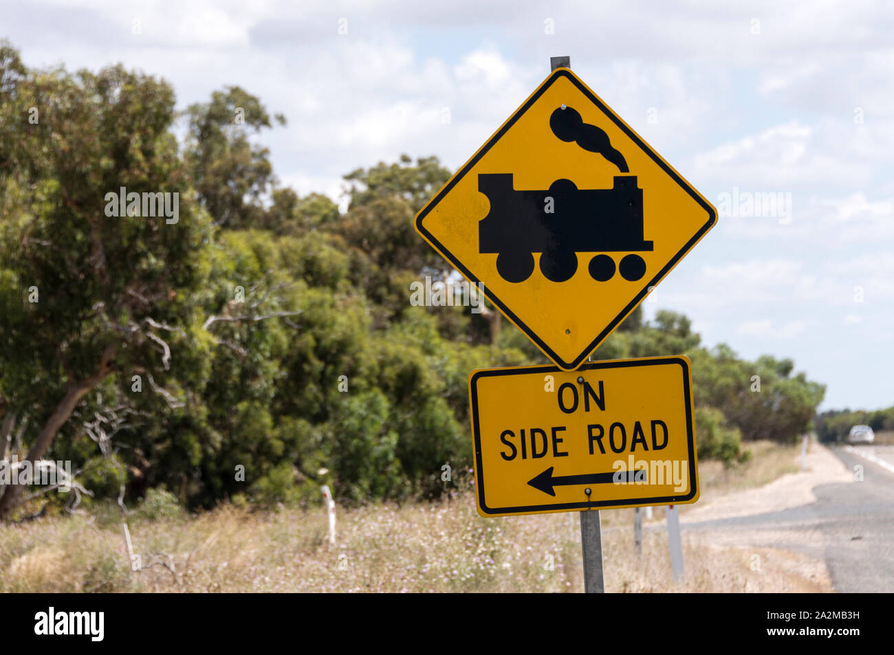 Australian crossing sign hi-res stock photography and images - Alamy
