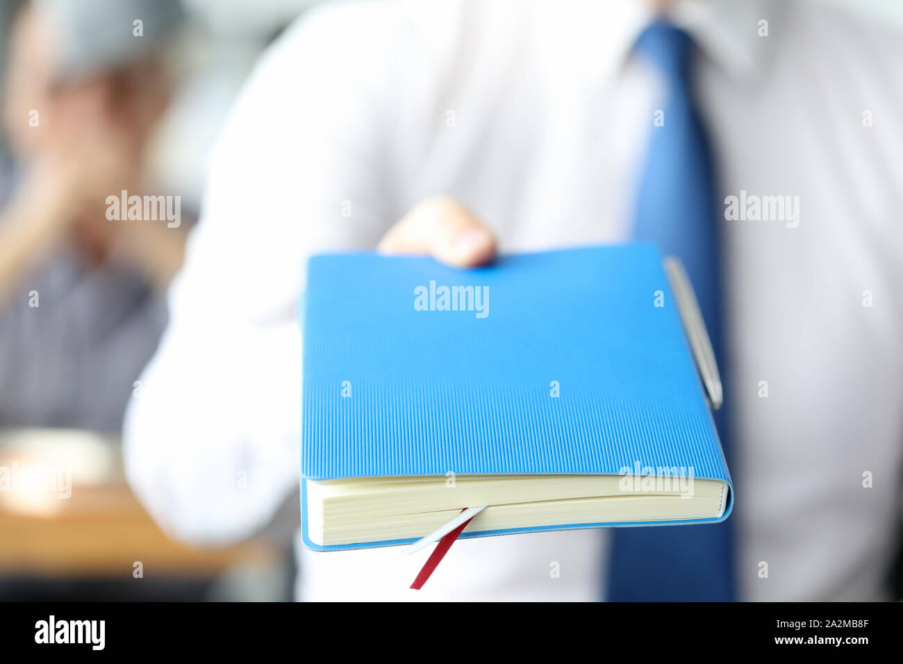 Dossier man hi-res stock photography and images - Alamy