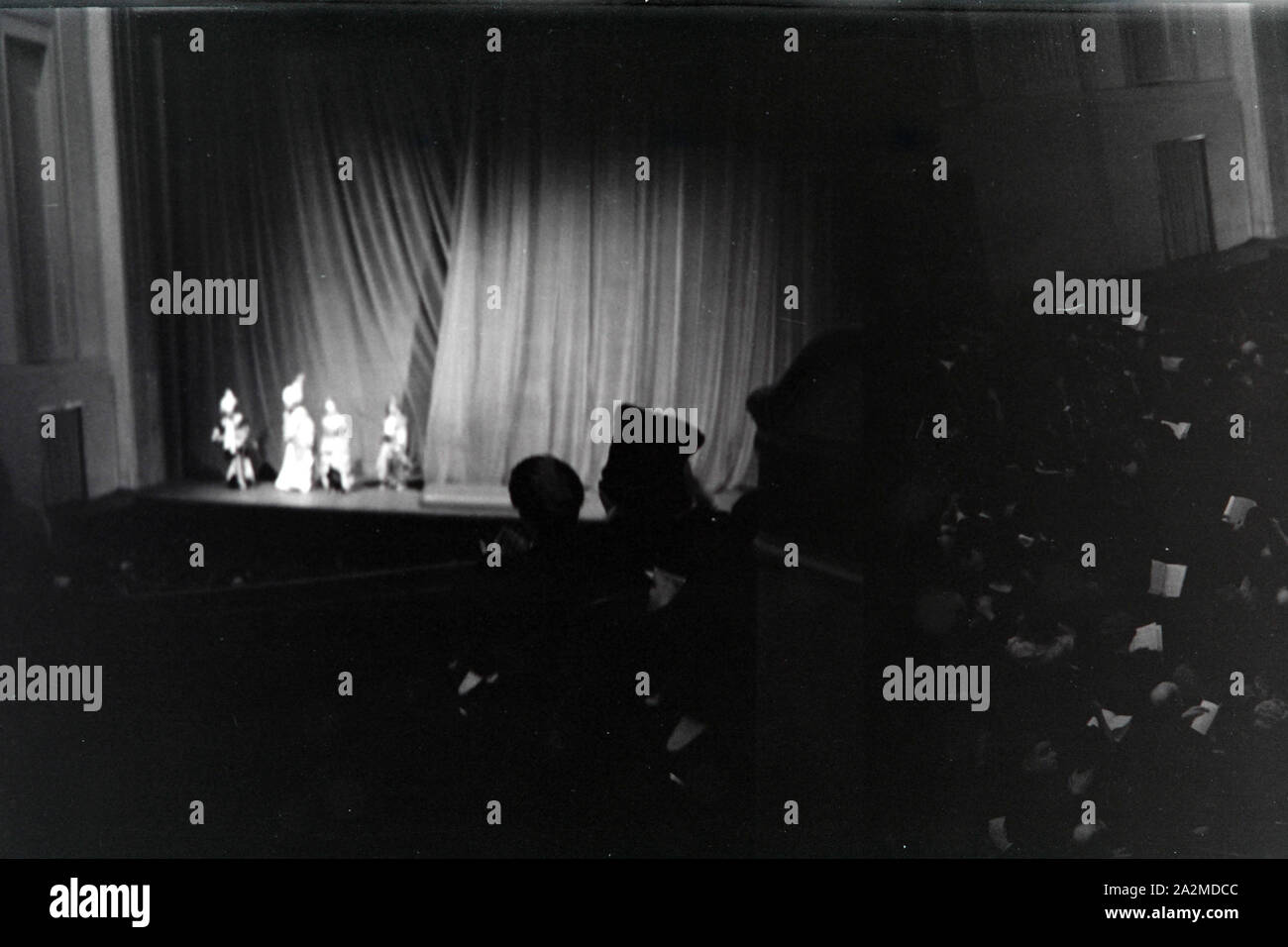 1940s setting hi-res stock photography and images - Alamy