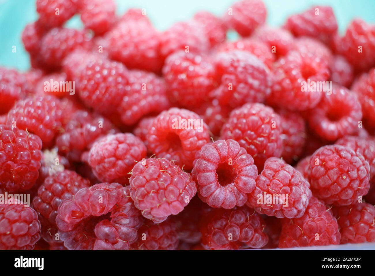 Raspberries pattern. Fresh organic raspberry background. Healthy eating ...
