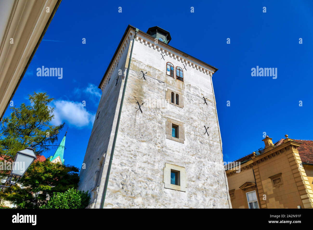 Famous Lotrscak Tower in the old historic upper town of Zagreb, Croatia ...