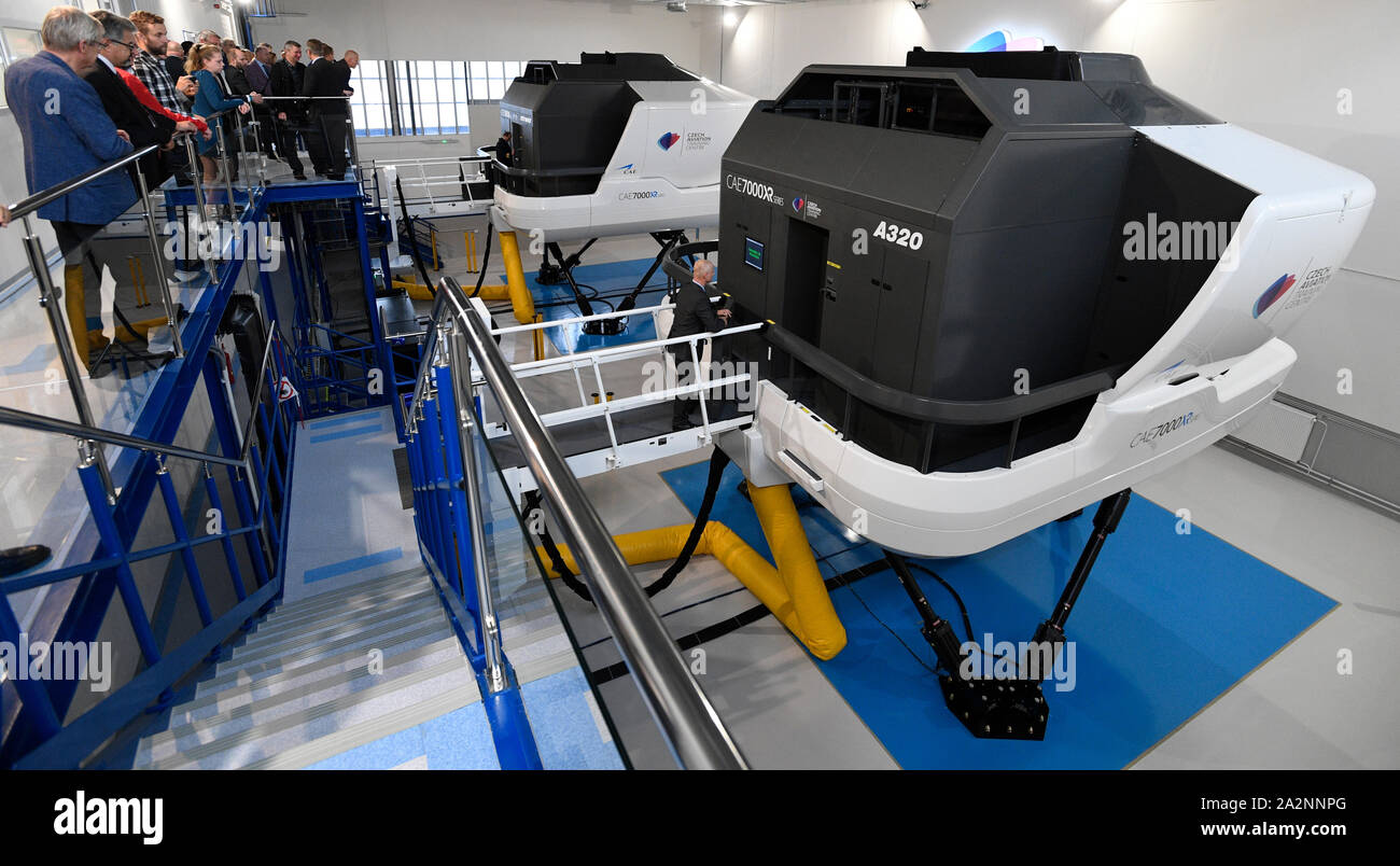 Boeing 737 max 3 hi-res stock photography and images - Alamy