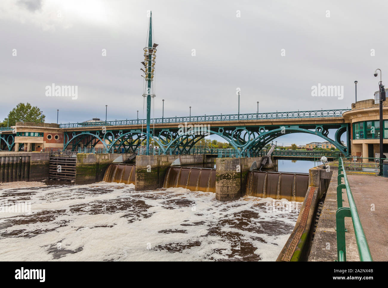 Tees barrage hi-res stock photography and images - Alamy