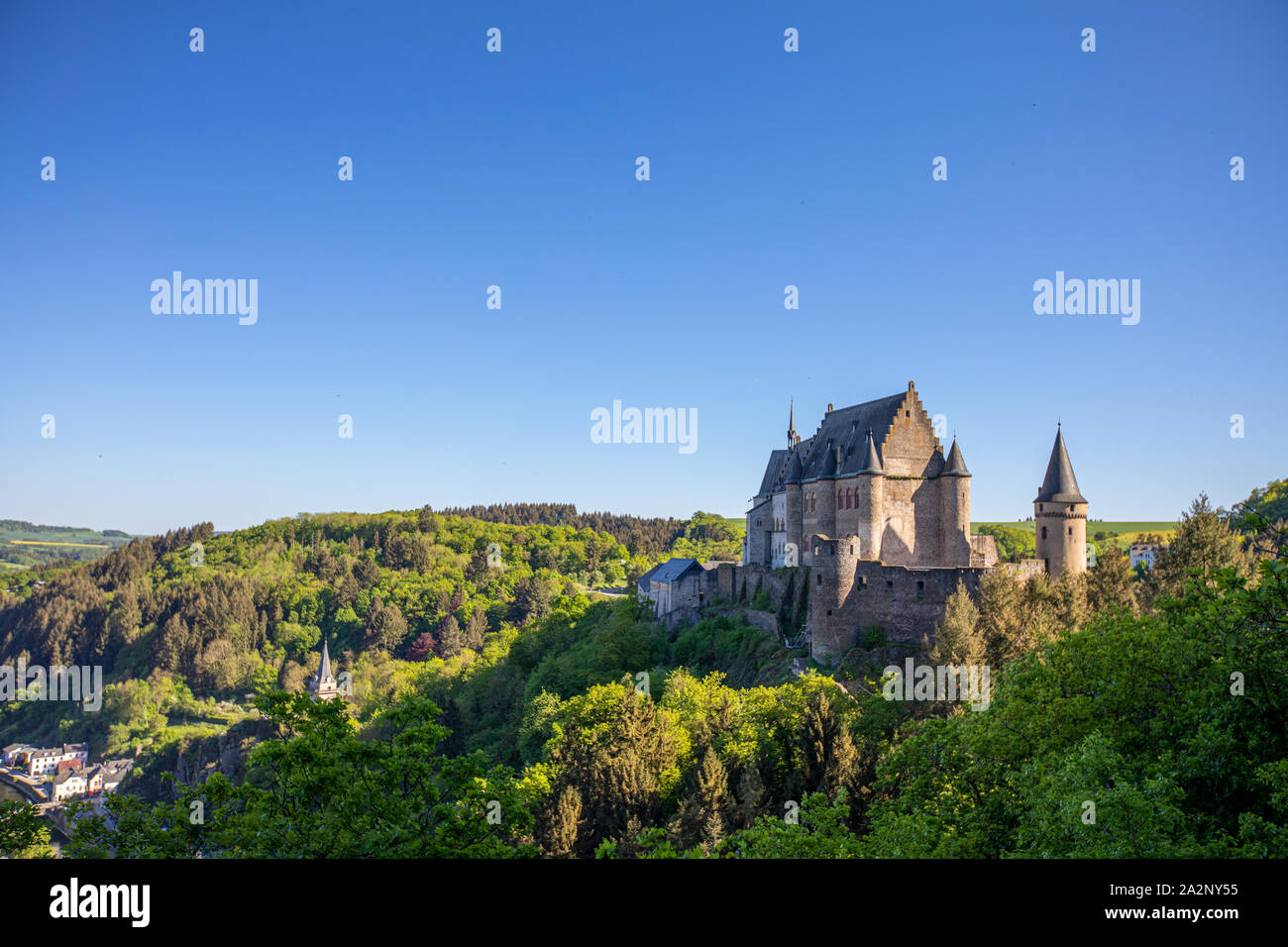 View of the castle in the mountains. Vianden Stock Photo - Alamy
