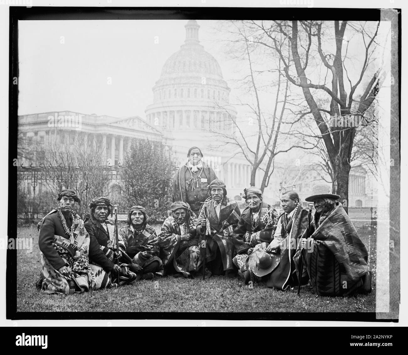 Pueblo indians Black and White Stock Photos & Images - Alamy