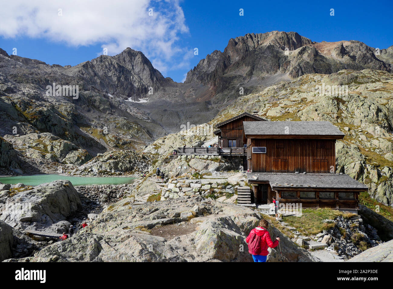 Refuge du refuge du lac blanc hi-res stock photography and images - Alamy