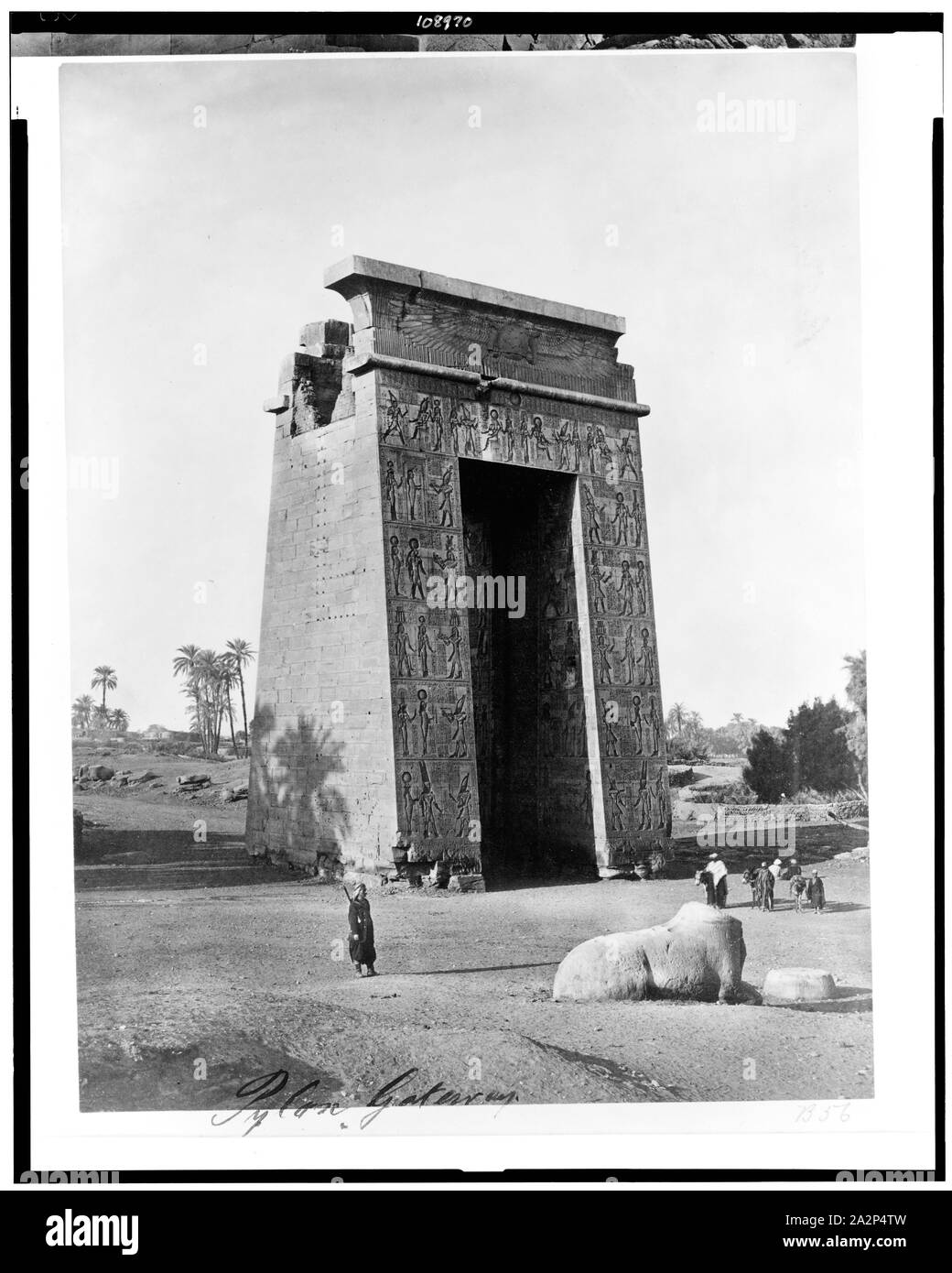 Pylon gateway hi-res stock photography and images - Alamy