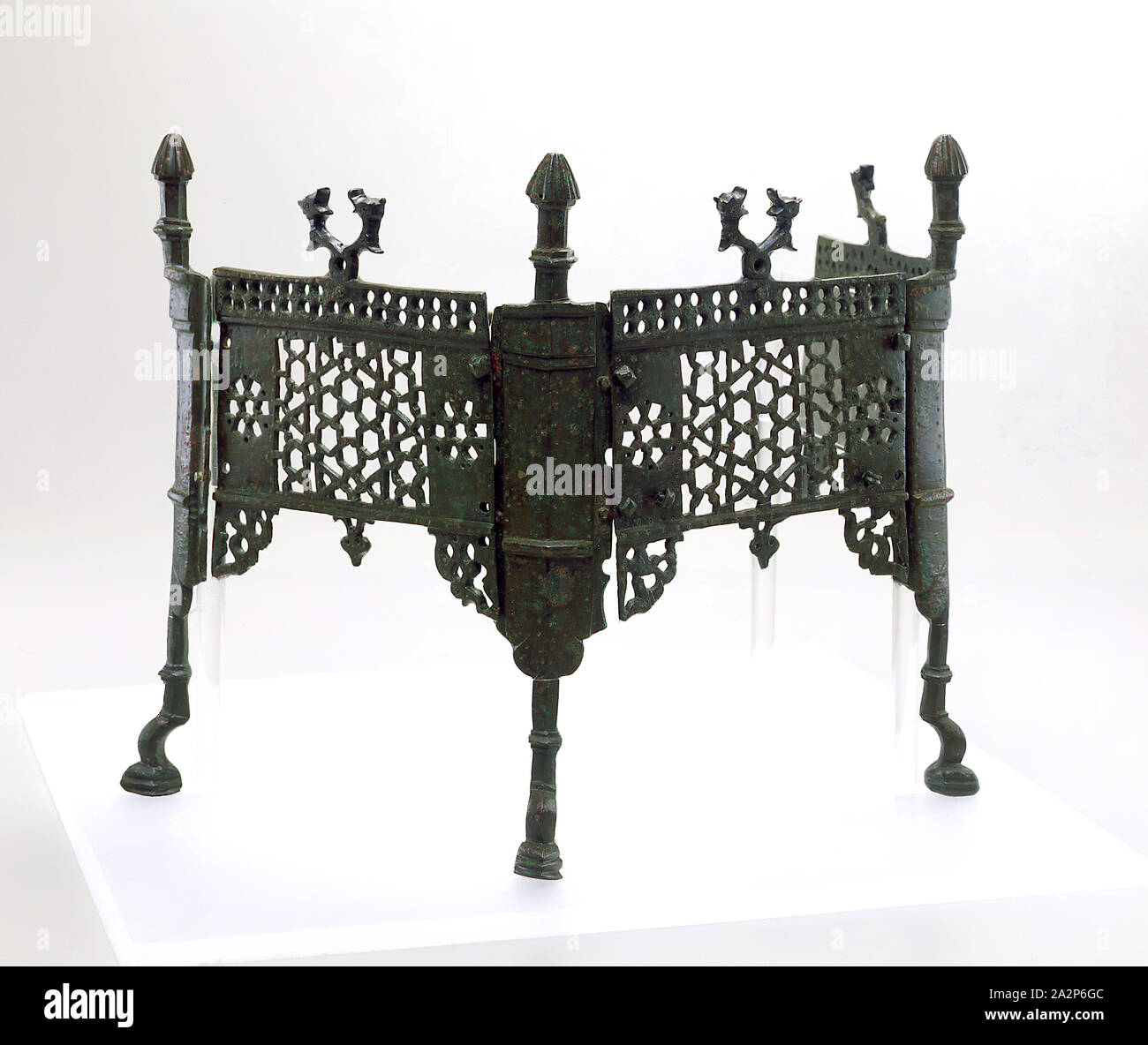 Copper tin alloy hi-res stock photography and images - Alamy