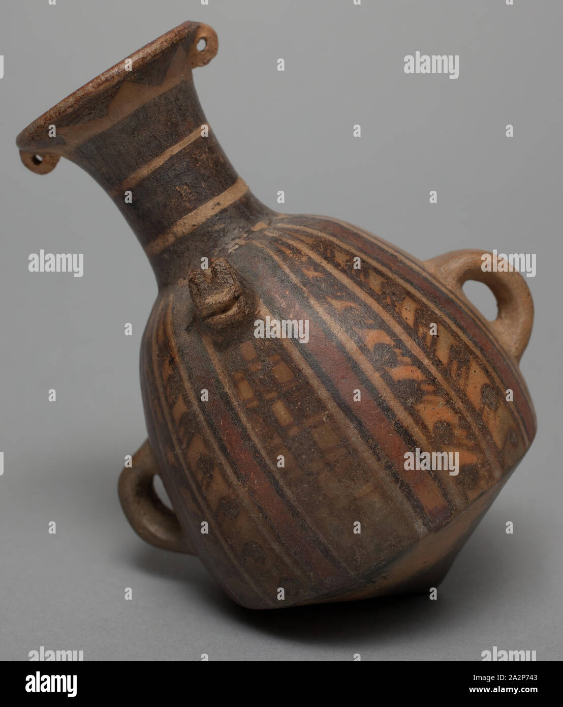 Miniature aryballos hi-res stock photography and images - Alamy