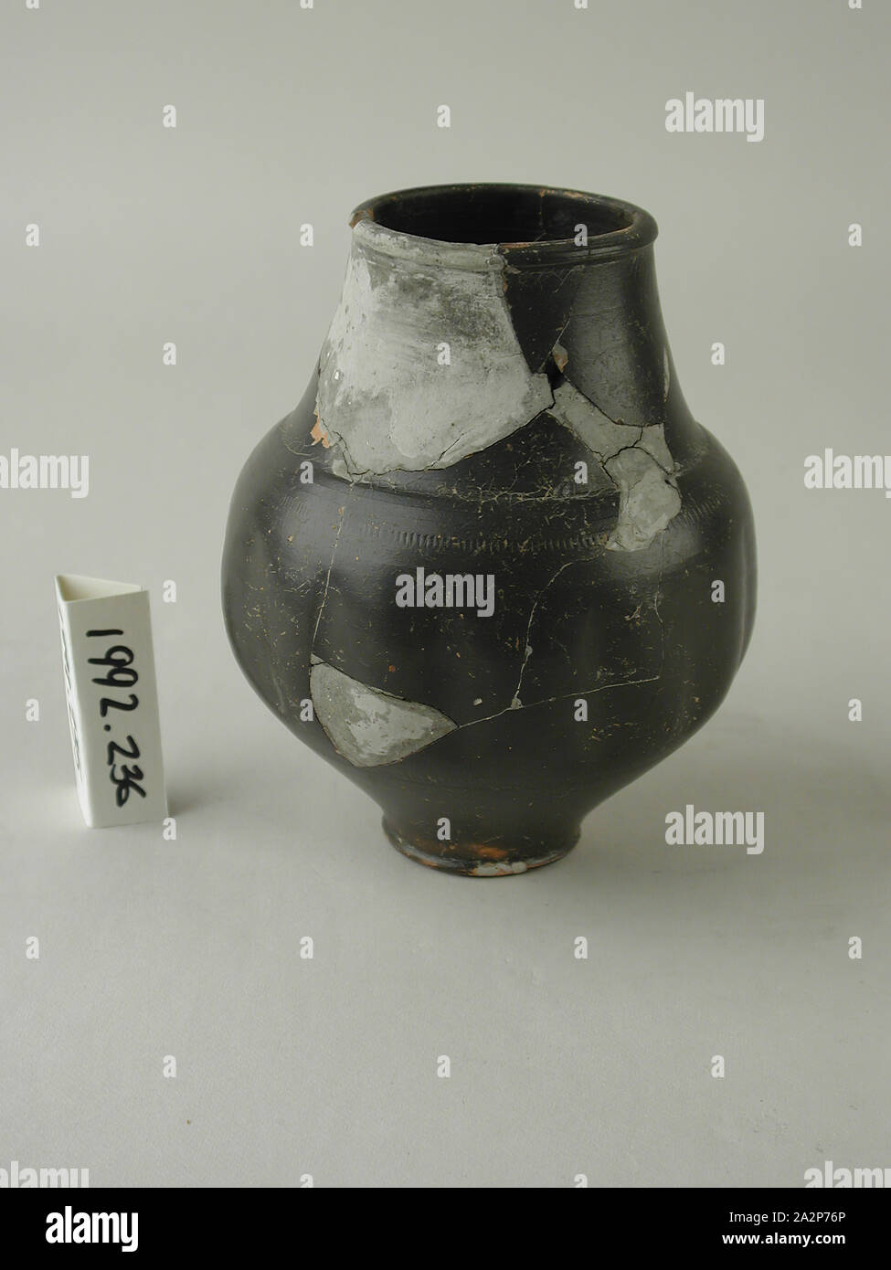 Roman beaker hi-res stock photography and images - Alamy