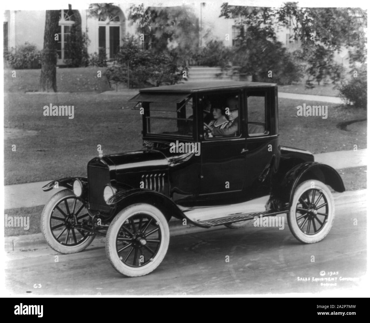 Quarter-front view - Ford coupe no. C-3 Stock Photo - Alamy