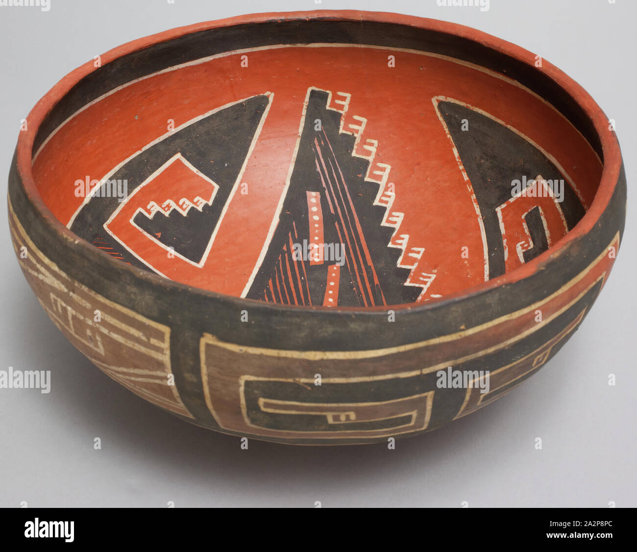 American bowl hi-res stock photography and images - Alamy