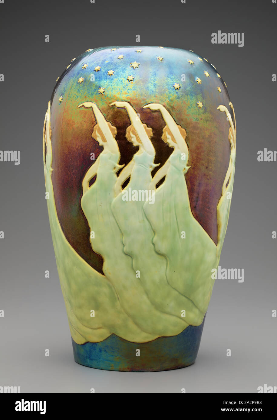 Slip cast hi-res stock photography and images - Alamy