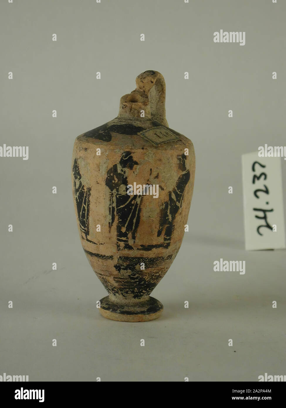 Black figure ware hi-res stock photography and images - Alamy