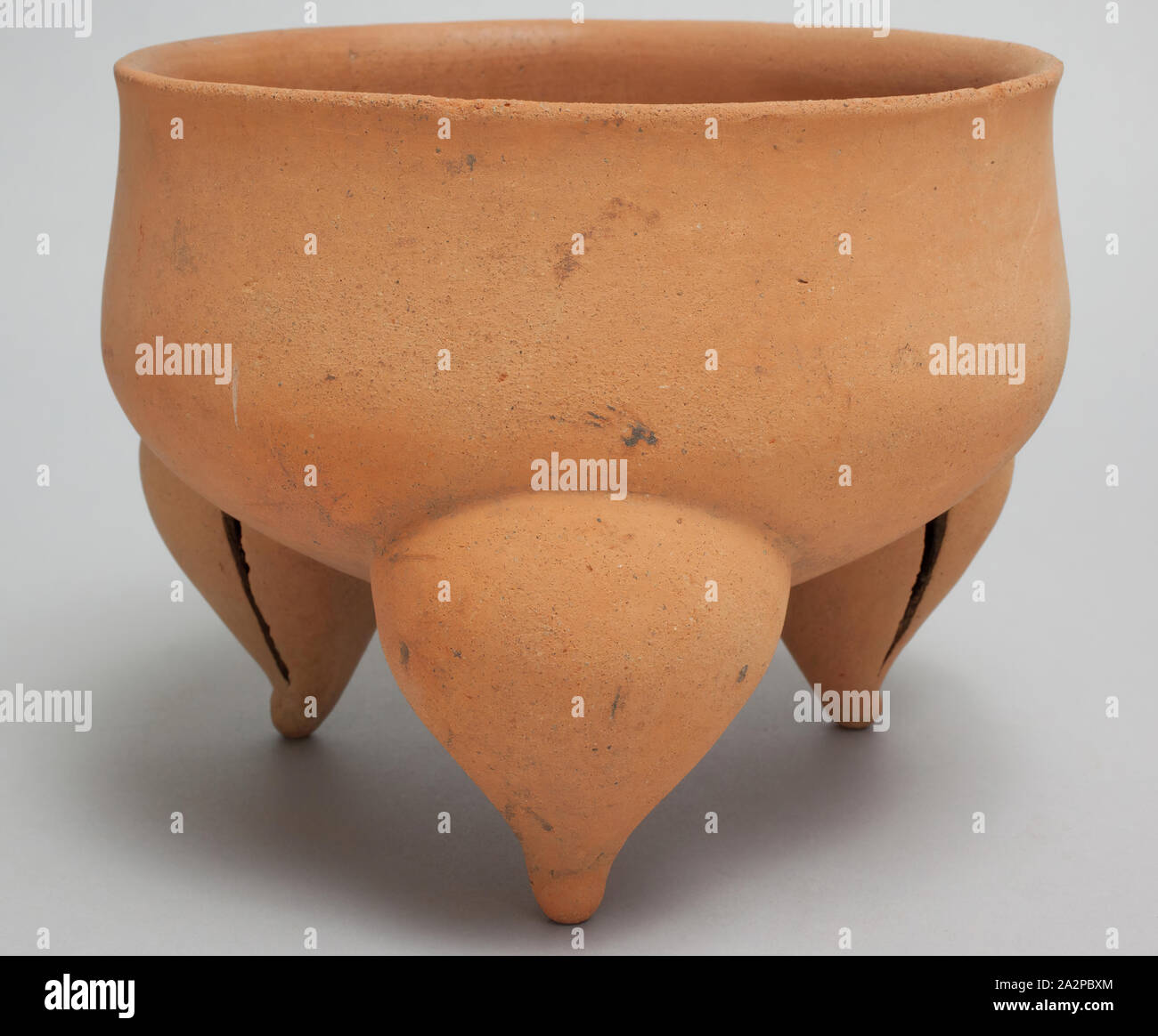 Ceramic legs hi-res stock photography and images - Alamy