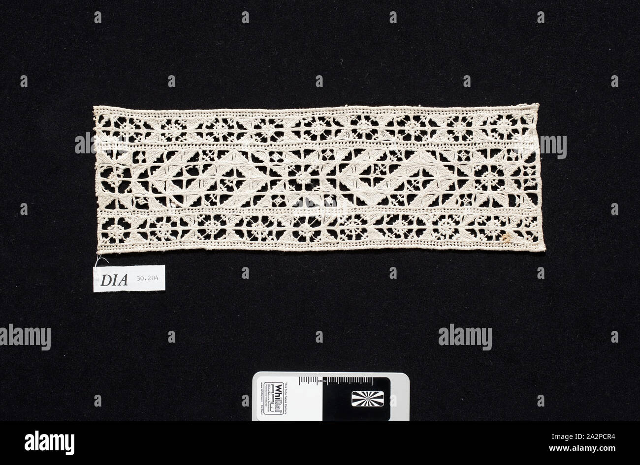 Italian lace hi-res stock photography and images - Alamy