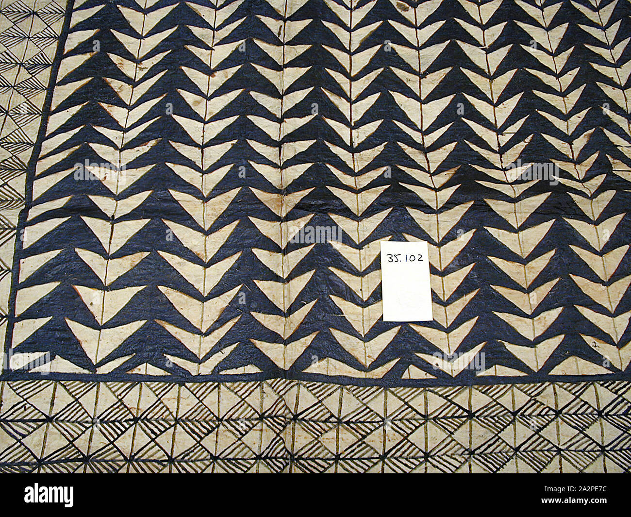 Polynesian tapa cloth hi-res stock photography and images - Alamy