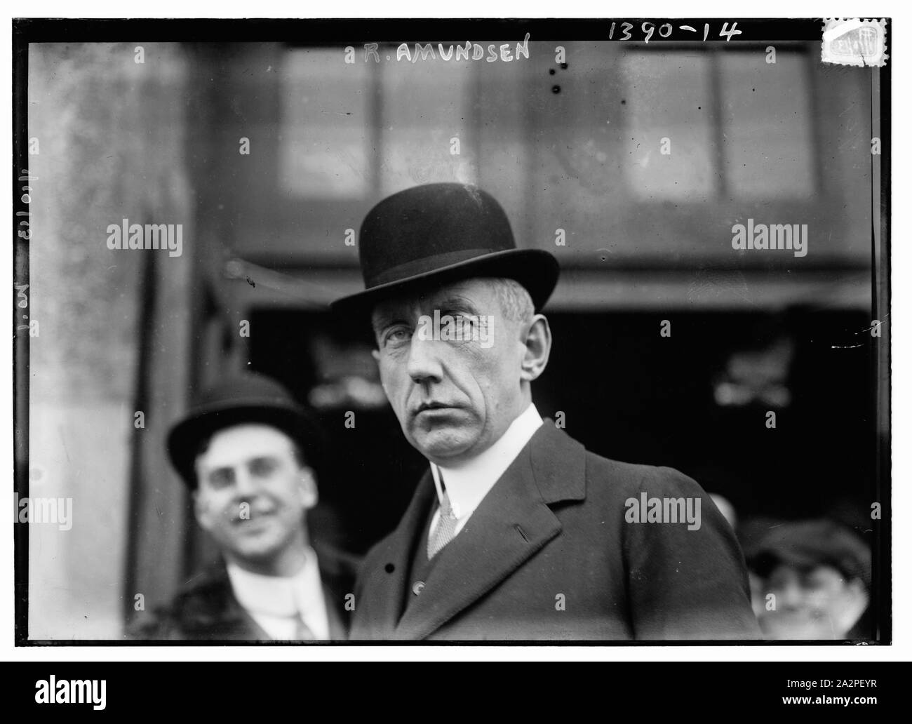 R amundsen hi-res stock photography and images - Alamy