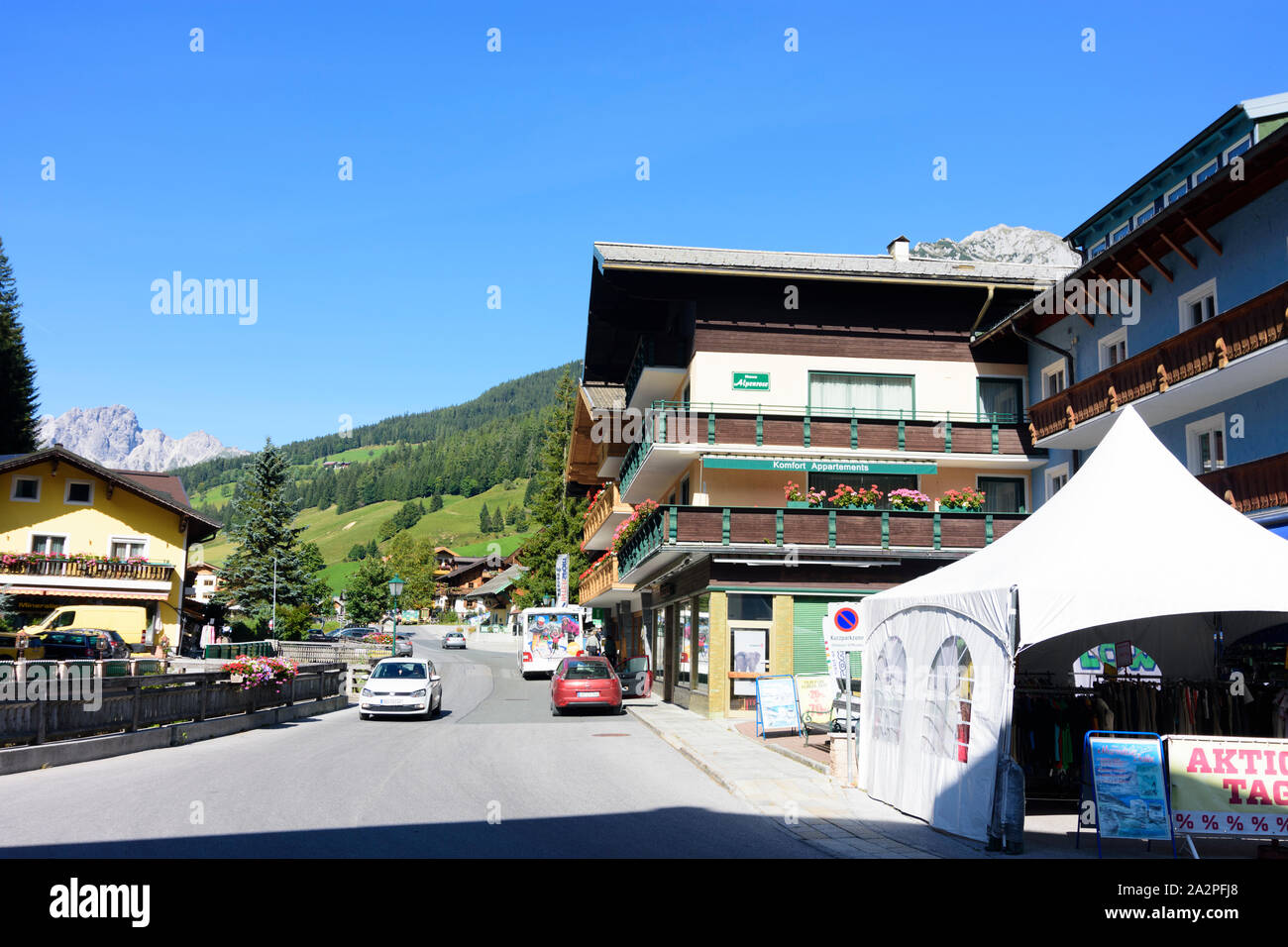 Filzmoos: center, Dachstein mountain in Pongau, Salzburg, Austria Stock ...