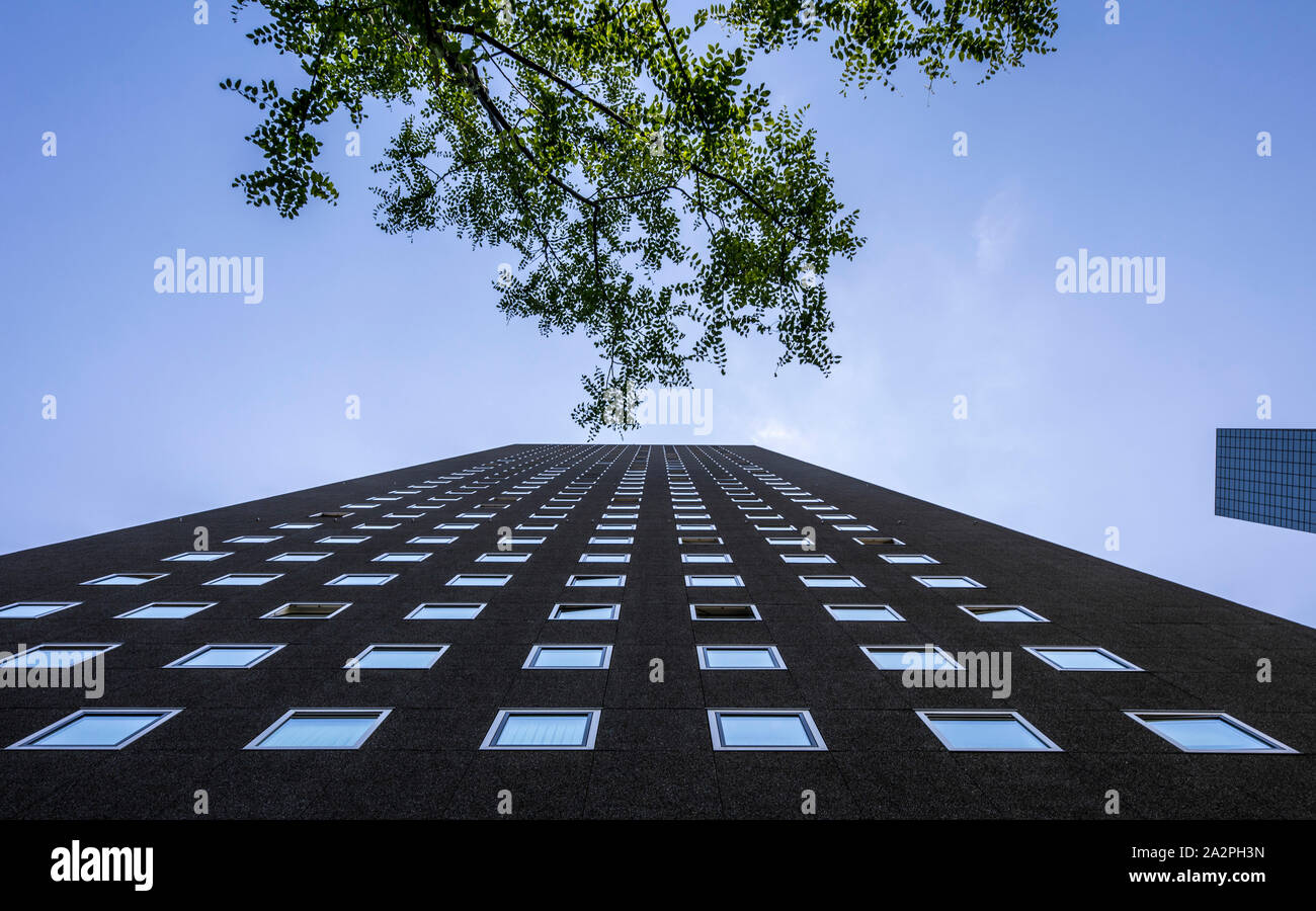 High rise facade hi-res stock photography and images - Alamy