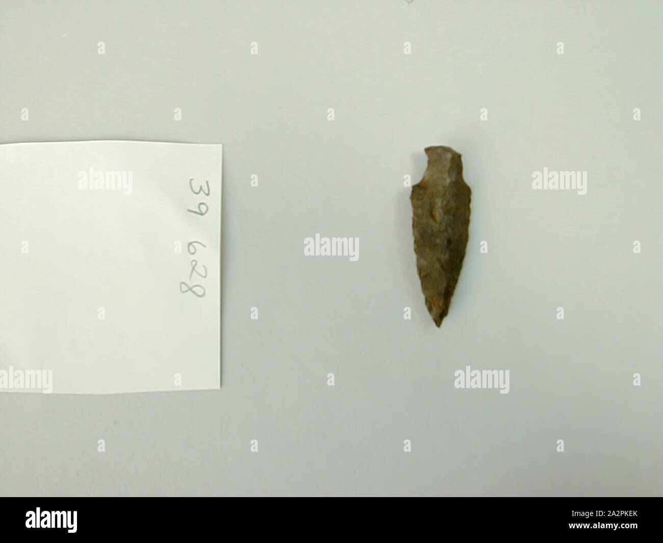 Native american arrowhead hi-res stock photography and images - Alamy