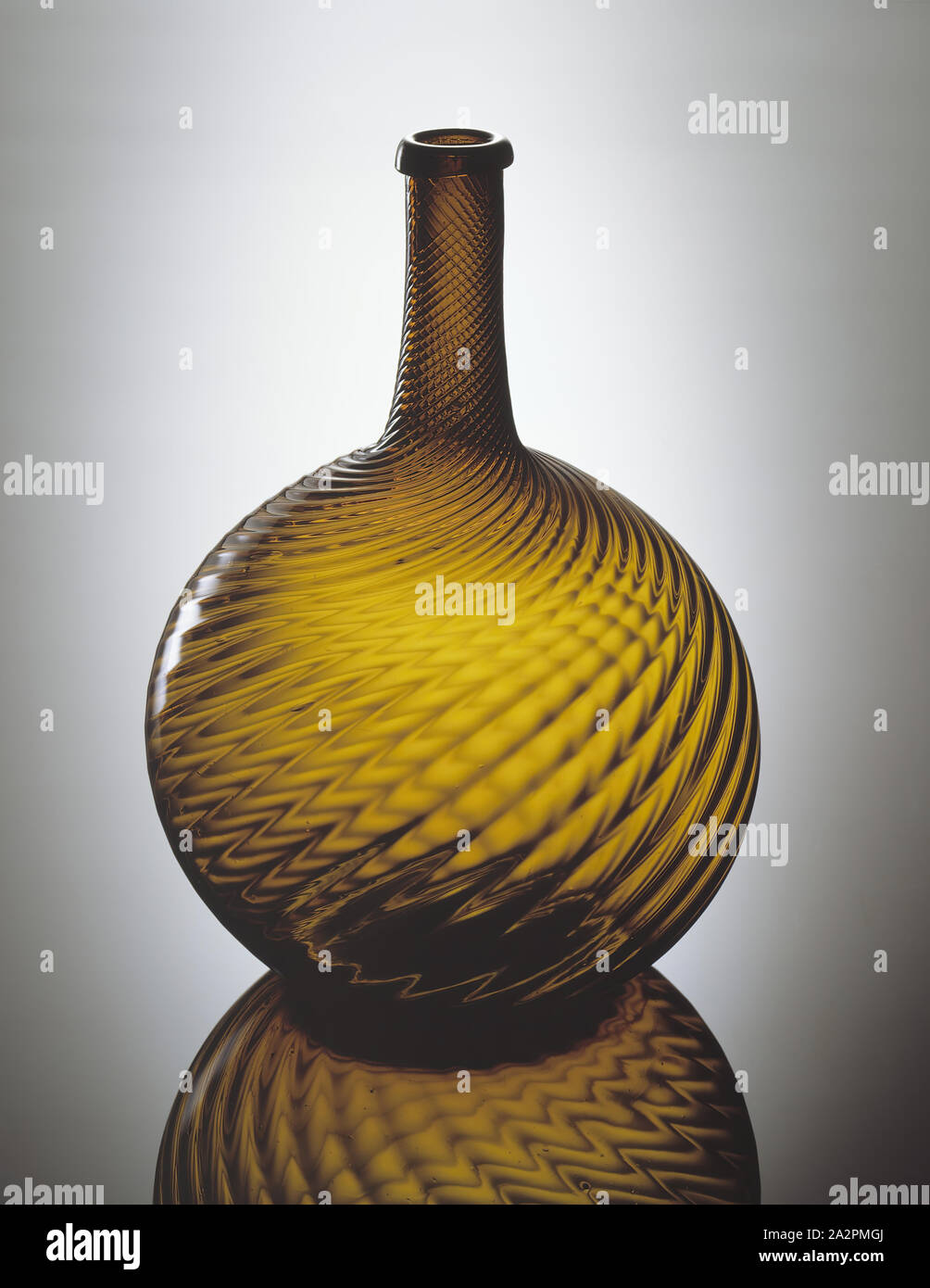 Molded bottle hi-res stock photography and images - Alamy