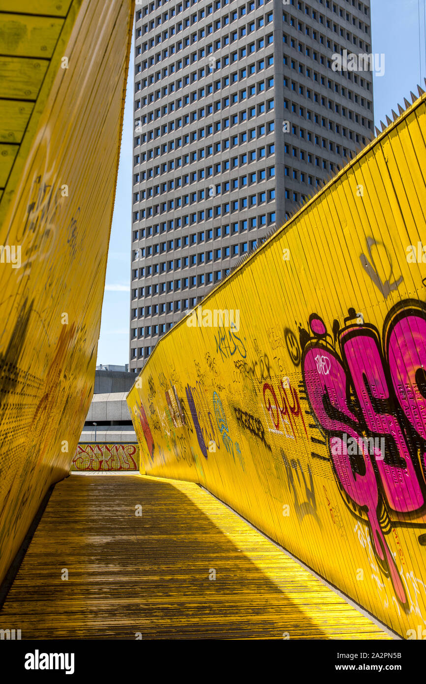 Connecting rotterdam centre hi-res stock photography and images - Alamy