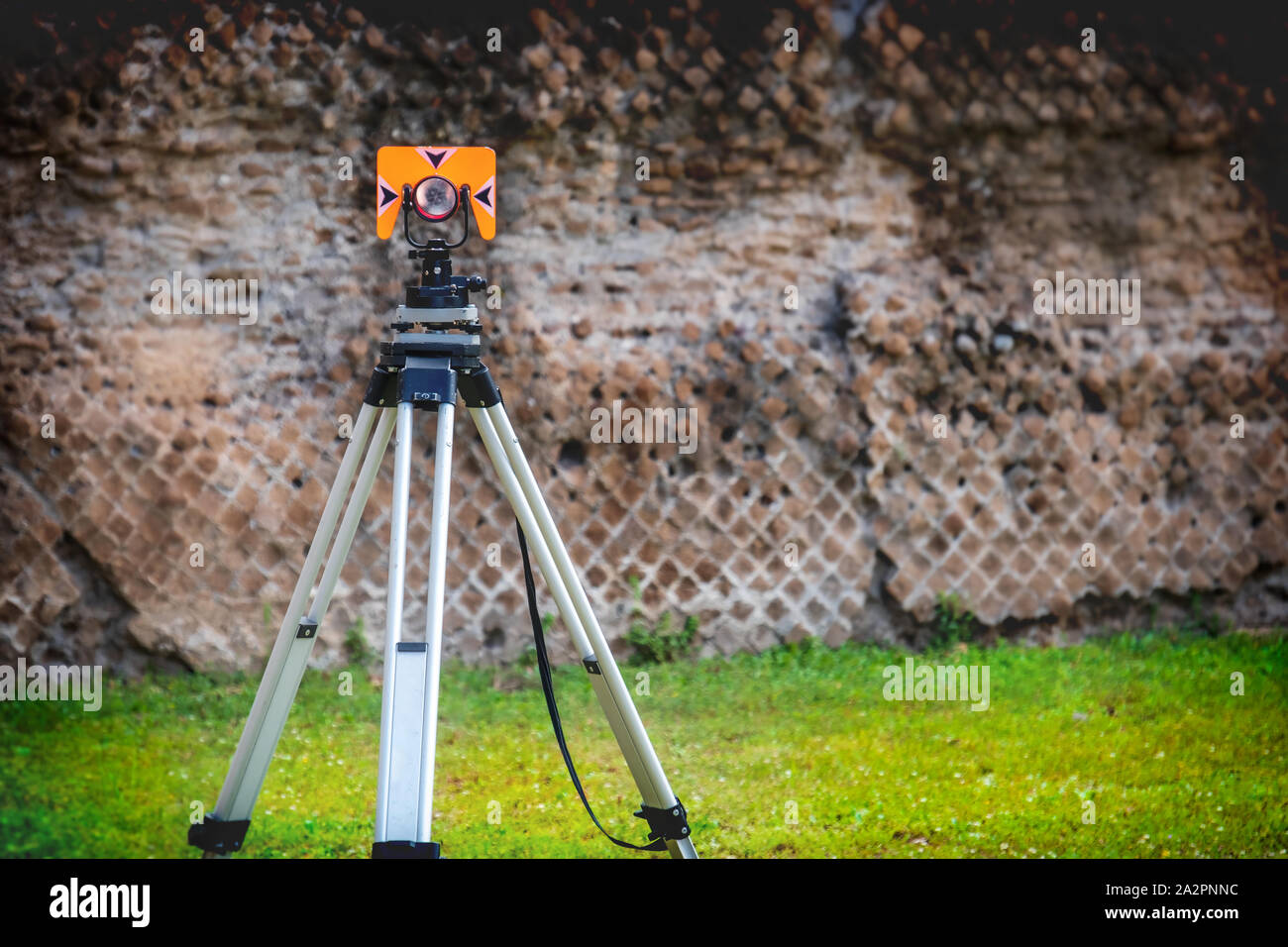 Total station archaeology hi-res stock photography and images - Alamy