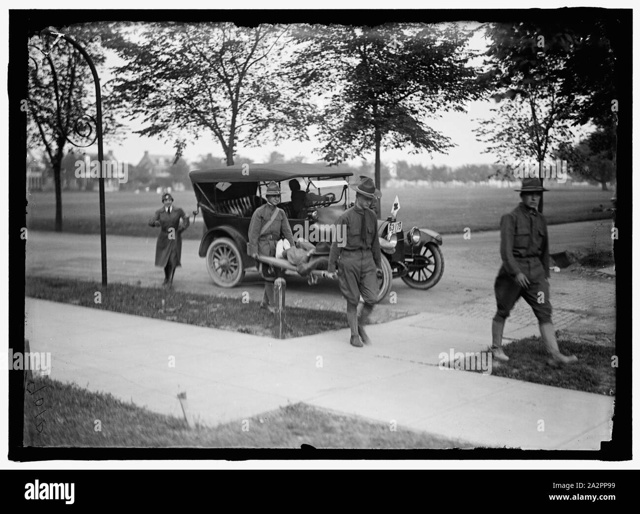 Red cross motor corps hi-res stock photography and images - Alamy