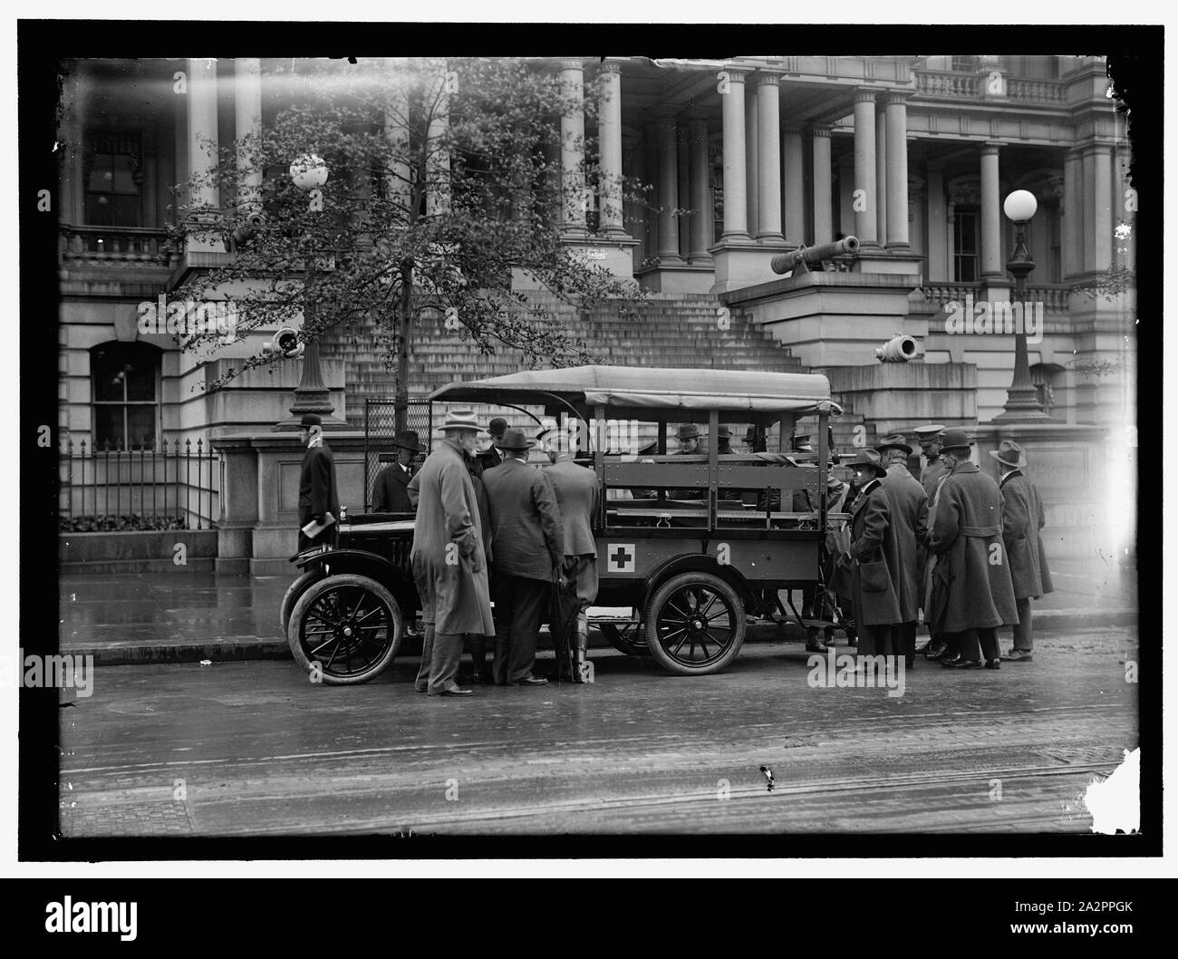 Cross vehicle hi-res stock photography and images - Alamy